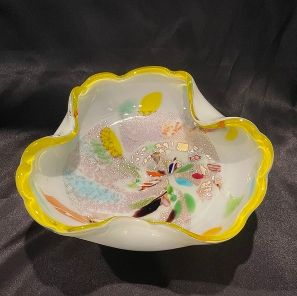 Murano | Art | Murano Art Glass Bowl Tuttie Frutti Yellow With Silver ...